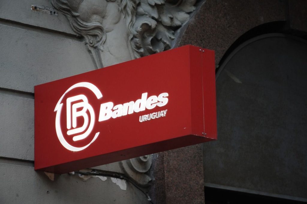 VERIFIQUE SU ESTADO DE CUENTA DE BANDES URUGUAY